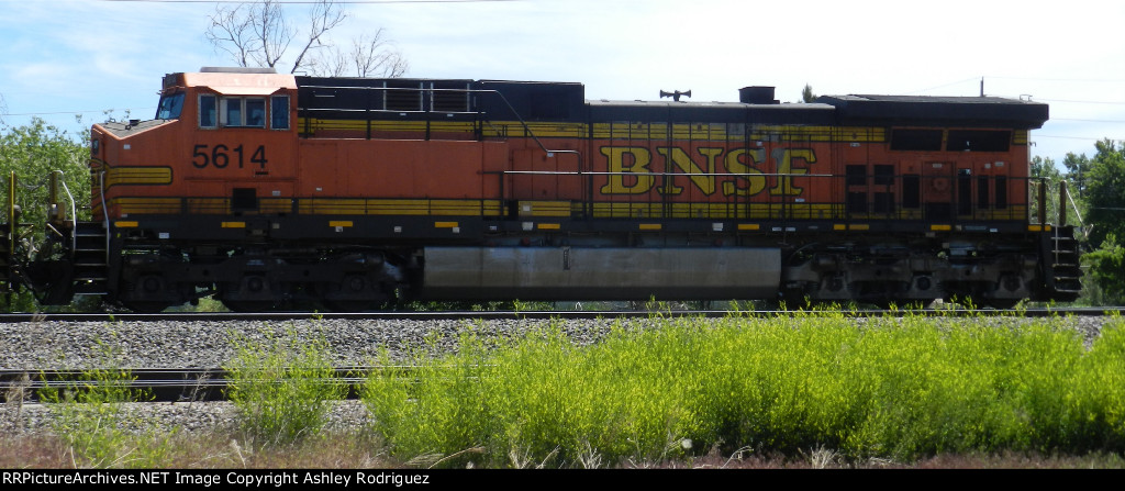BNSF 5614